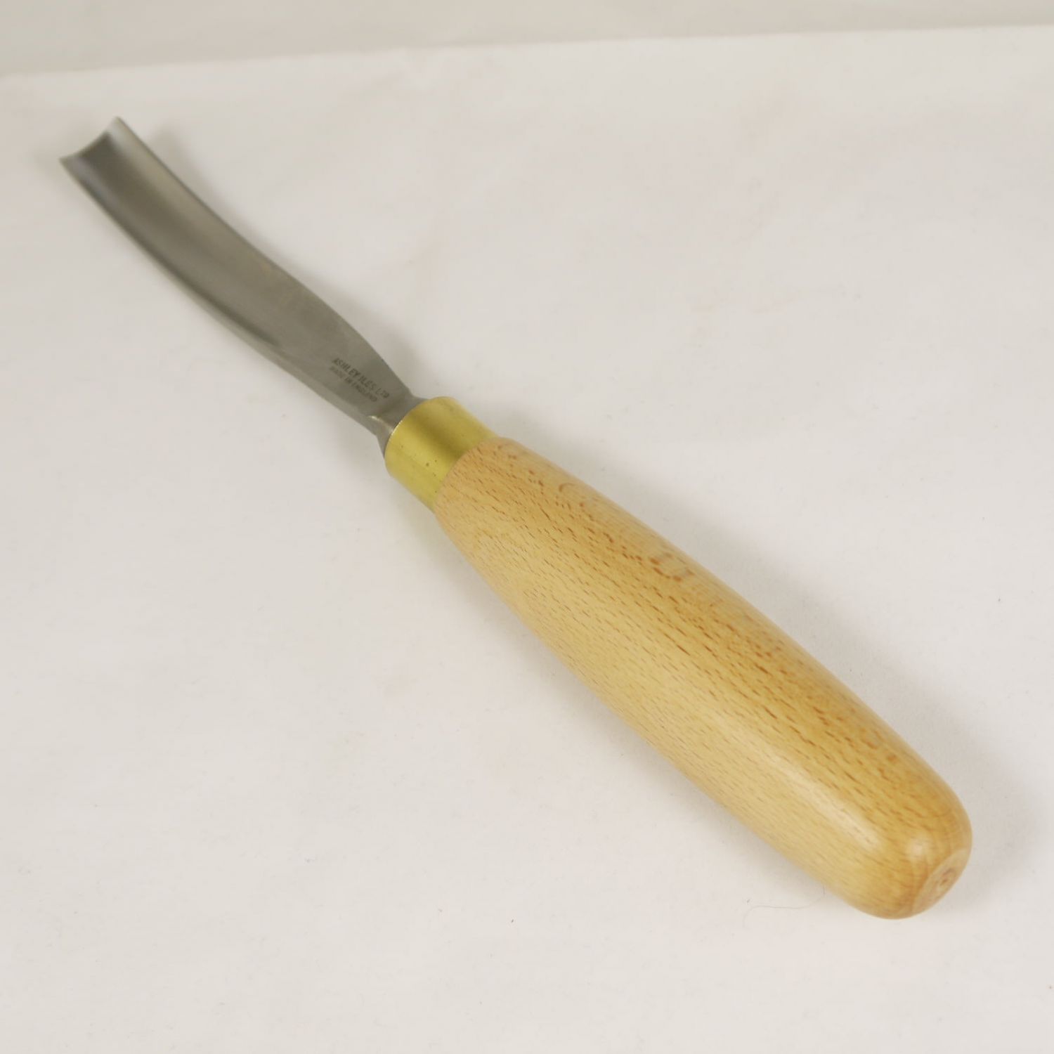 Ashley Iles Carving Gouge Curved 3/4"x17 | Woodsmith