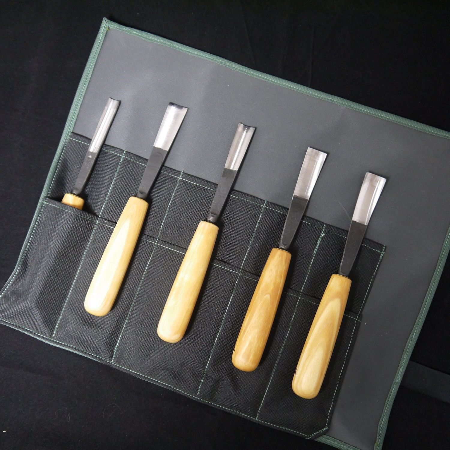 Hans Karlsson Carving Set | Woodsmith